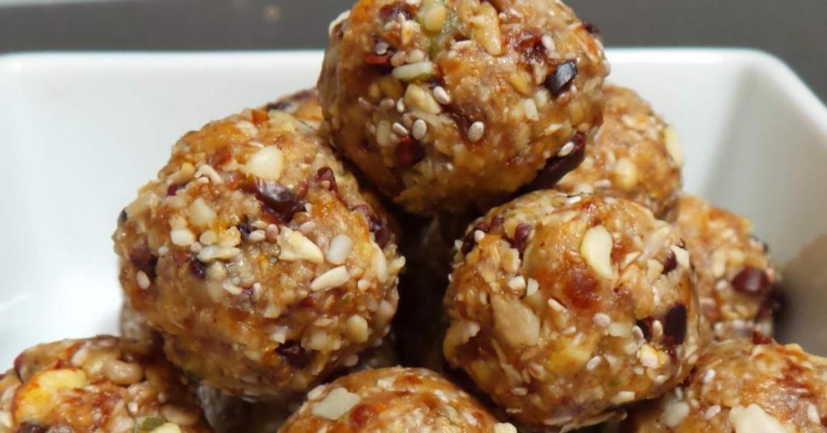 Hunters Trail Mix Bliss Balls by Cozzy. A Thermomix ® recipe in the ...