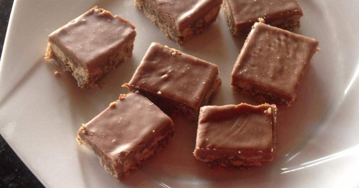 Chocolate malt slice by Denise W. A Thermomix ® recipe in the category ...