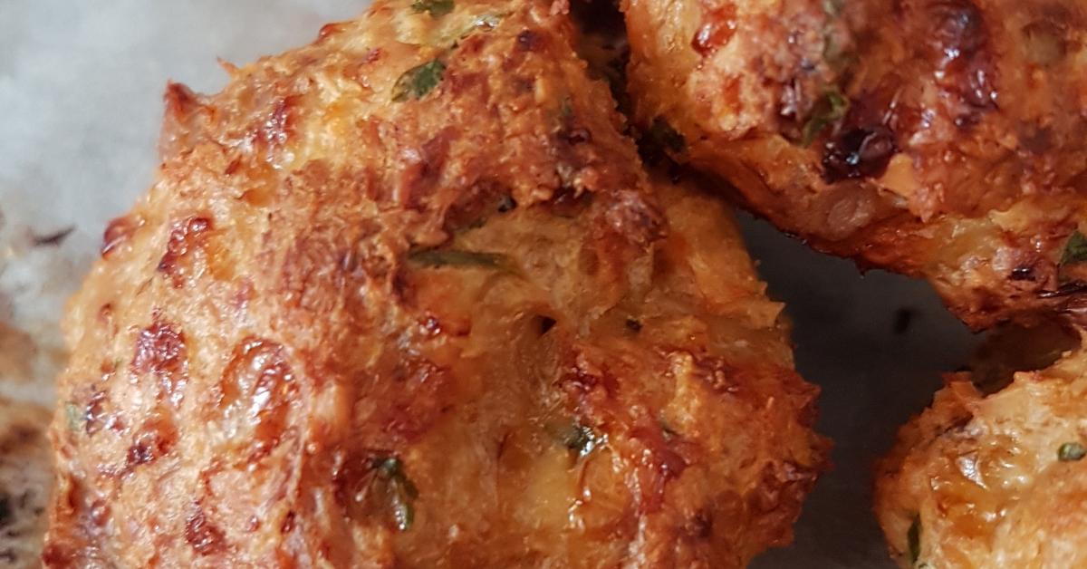 Variation Chicken Parma Balls by bjajun. A Thermomix ® recipe in the ...