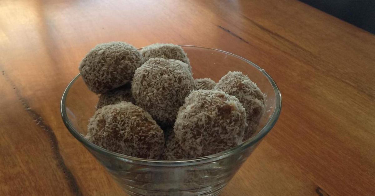 Vanilla coconut powerballs by guest. A Thermomix ® recipe in the ...