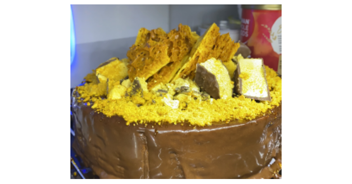 Violet Crumble Cheesecake by mixingwithtim. A Thermomix ® recipe in the ...